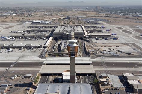 Phoenix Sky Harbor International Airport (PHX): The Definitive Guide to ...