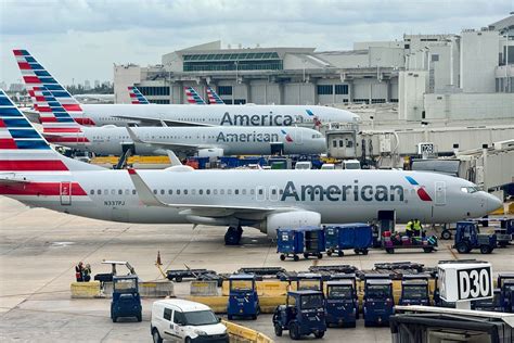 Fast 5: American Airlines’ Chess Moves in Base Maintenance - Bolt Flight