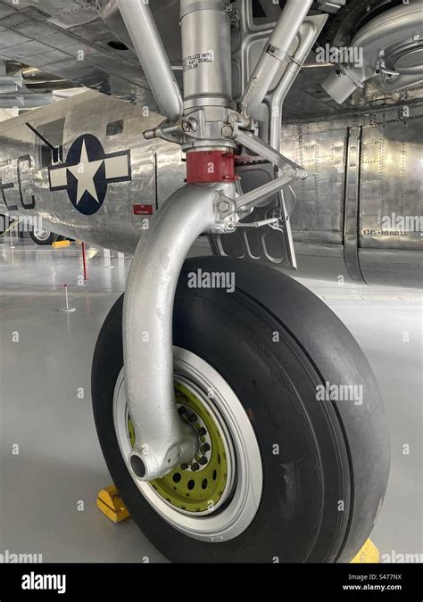 How Plane Wheels Withstand the Sky’s Heaviest Burdens - Bolt Flight