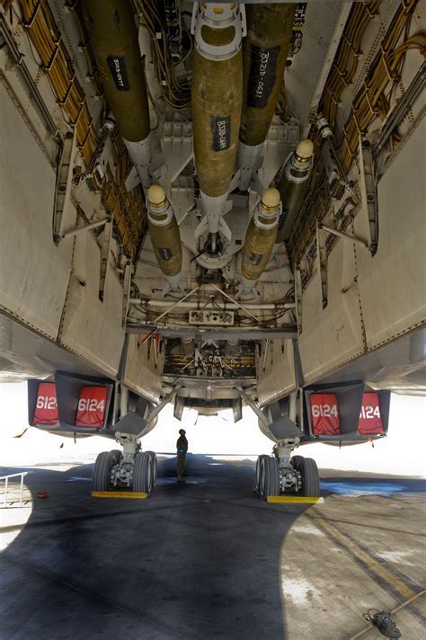 How Many Bombs Can a B-2 Bomber Carry and How Fast Can It Fly? Inside ...