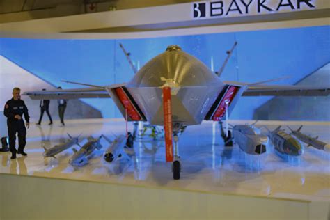 Turkish UCAV Kızılelma Simulates F-16 Shootdown in Historic Test ...