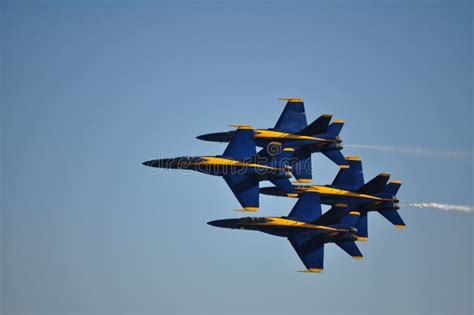 Blue Angels vs. Red Arrows: The Ultimate Comparison - Bolt Flight
