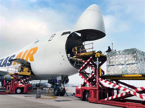 Boeing 767 Freighter: Inside the Cargo Workhorse That Refuses to Fade ...