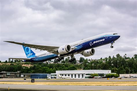 How Boeing Overcame A Major Setback To Keep The 777X Dream Alive - Bolt ...