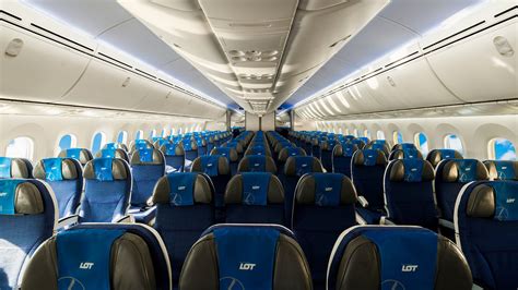 Boeing 787 vs Airbus A350: Does the Dreamliner Really Handle Turbulence ...