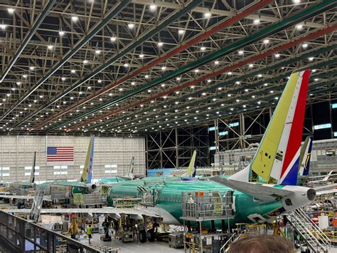 Record Month: Boeing Secures 303 Orders, Hits 737 MAX Production Cap ...