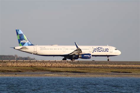 JetBlue Overhauls Network with Six Route Cuts and Strategic Expansion ...