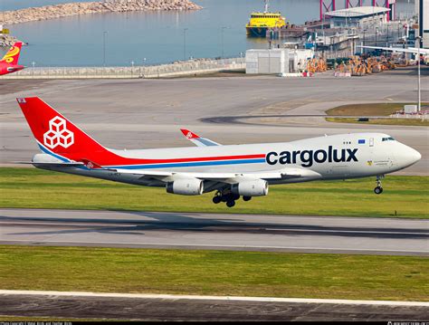 Why the Boeing 747-8F Has a Much Shorter Upper Deck Than the 747-8I ...