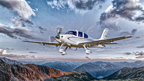 Cessna 182 vs Cirrus SR22: A Detailed Head-to-Head Comparison for ...
