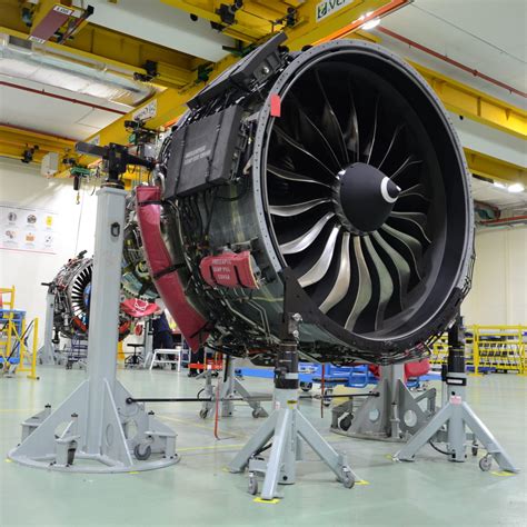 Why Pratt & Whitney Didn't Build an Engine for the Boeing 737 MAX ...