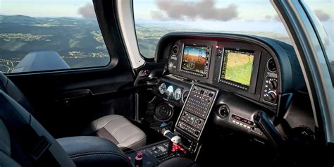 Cessna 182 vs Cirrus SR22: A Detailed Head-to-Head Comparison for ...