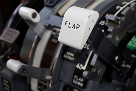 Does 'Flaps Clean' Make Sense? A Deep Dive into Aviation Terminology ...