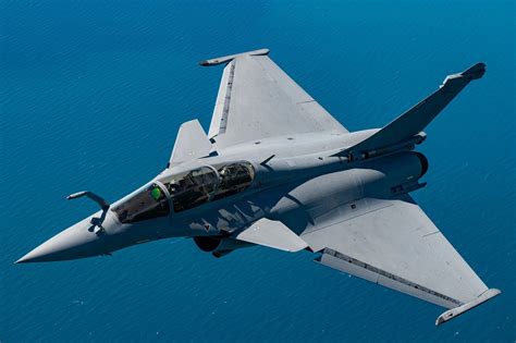 Top 6 Most Fuel-Efficient Fighter Jets - Bolt Flight