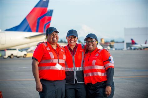 Working at Delta Air Lines: Real Employee Reviews and Insider Insights ...