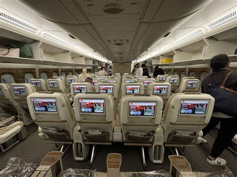 3 Airlines with the Best Premium Economy Seats - Bolt Flight