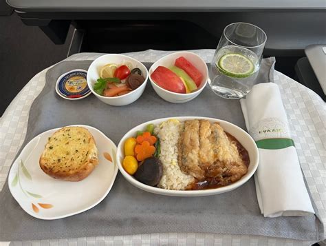 Which Airlines Have The Best Business Class? - Bolt Flight