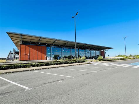 Which Airport in Paris Should You Fly Into? A Detailed Guide for ...