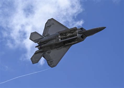 F-22 Raptor Payload Capacity: Unveiling the Power Behind the Stealth ...