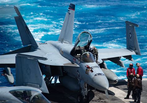 F/A-18E/F Super Hornet Tanker: A Crucial Role in Carrier Operations ...