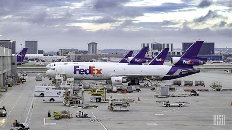 FedEx Aircraft Mechanic Salary: Pay, Benefits, and Career Outlook ...