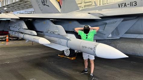 F-22 vs Su-57: The Ultimate Fifth-Generation Fighter Jet Comparison ...