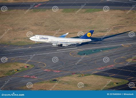 These Are The Shortest Boeing 747 Routes Still Flying This Summer ...