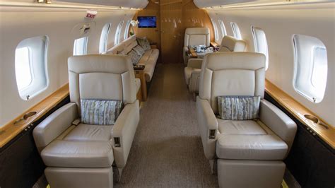 Bombardier Challenger 300: The Super Mid-Size Jet That Redefined ...