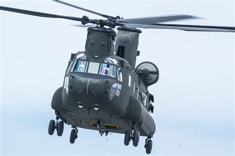 MH-47G Chinook: The Elite Special Operations Helicopter of the U.S ...