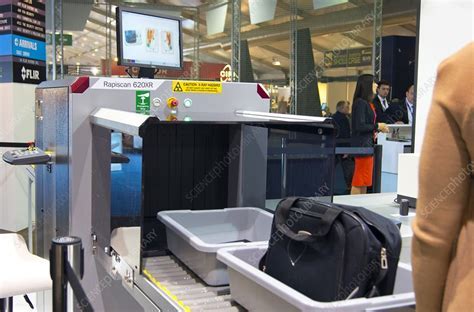 What Can Airport Scanners Really Detect? A Clear Look at Modern Airport ...