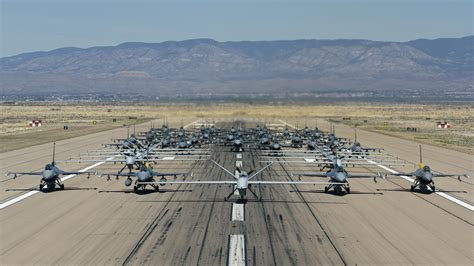 The 5 US Air Force Bases With the Longest Runways in America - Bolt Flight
