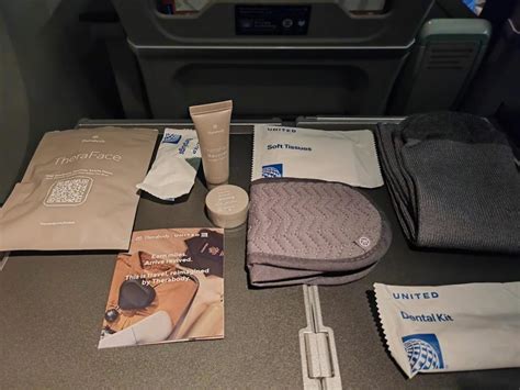 Which Airlines Provide Amenity Kits in Economy Class? A Global Deep ...