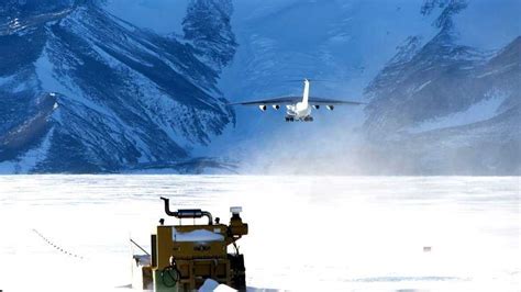 How to Fly to Antarctica: A Complete Guide for Air Travel to the White ...