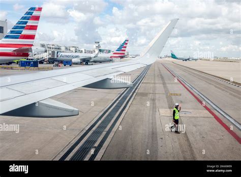 Miami International Airport Jobs, Employment - Bolt Flight