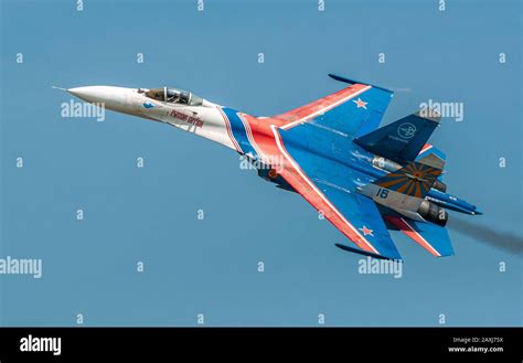 The World's Most Spectacular Aerobatic Teams - Bolt Flight