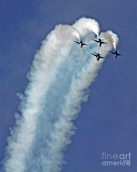 The World's Most Spectacular Aerobatic Teams - Bolt Flight