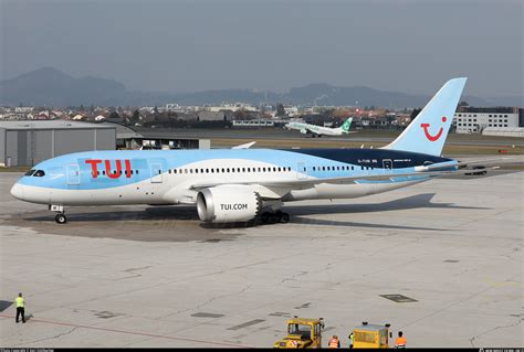 TUI Airways Boeing 787 from Cancun to Gatwick Diverts to Bangor After In-Flight Altercation ...