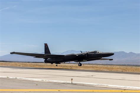 U.S. Air Force Proves U-2 Dragon Lady Can Launch Under Fire During ...