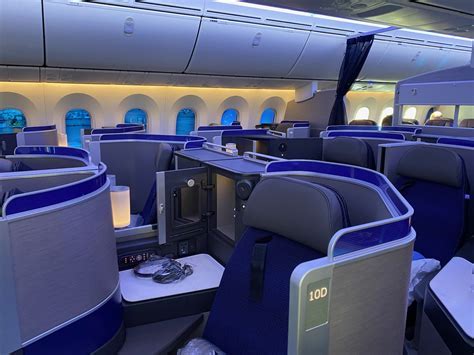 United Airlines Unveils Bold New 787-9 Seat Map with Premium-Heavy ...