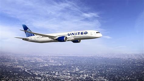 Top 10 Sustainable Airlines Leading the Future of Green Aviation - Bolt ...