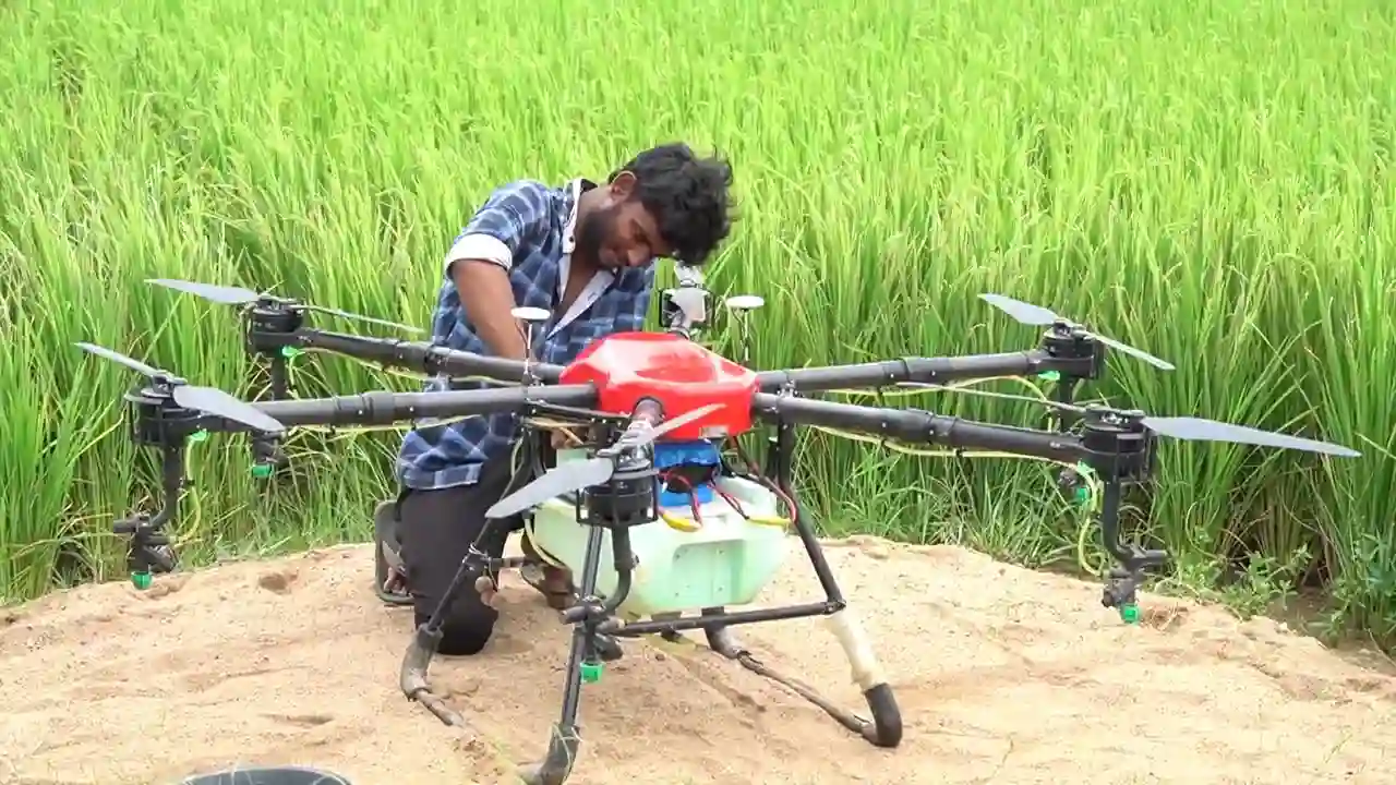 Drones Revolutionizing Crop Fertilization: A Game-Changer in ...