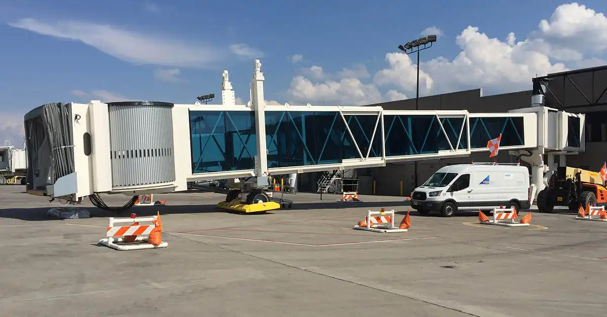 Passenger Boarding Bridges: Your Gateway to Air Travel Comfort - Bolt ...