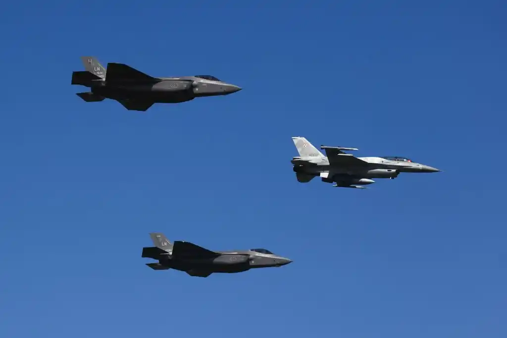 Ukrainian F-16s Win First Battle: A Game-Changer in the Russia-Ukraine ...
