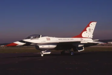 How Much Does the F-16 Fighting Falcon Cost? - Bolt Flight