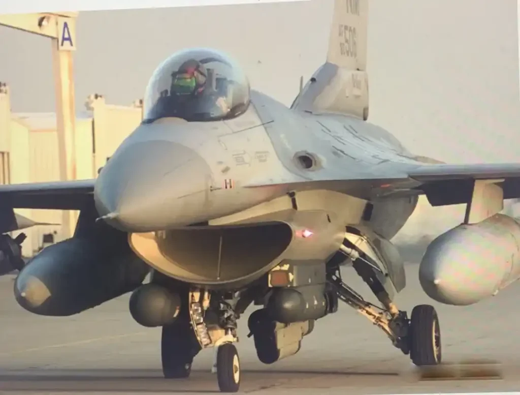 Unveiling the UAE's F-16E/F Block 60 'Desert Falcon': A Unique Fighter ...
