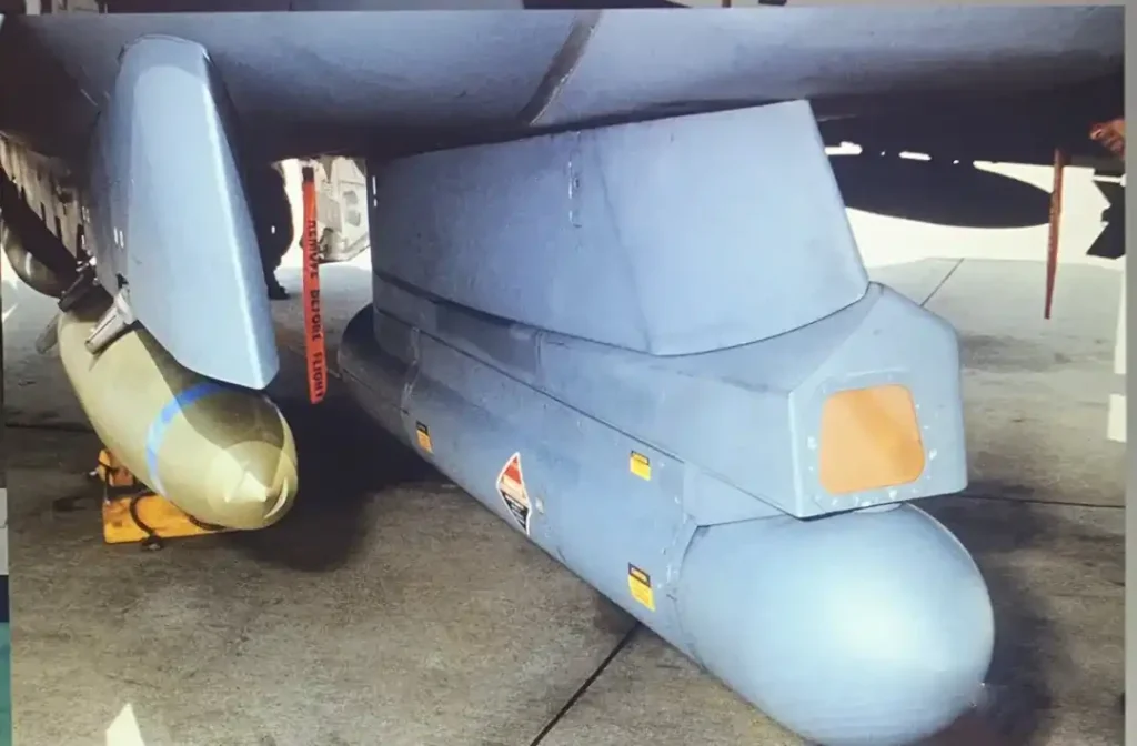 Unveiling the UAE's F-16E/F Block 60 'Desert Falcon': A Unique Fighter ...