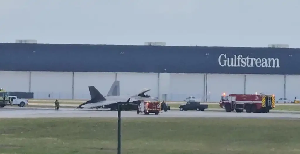 The F-22 Raptor Crash Incidents: A Detailed Analysis - Bolt Flight