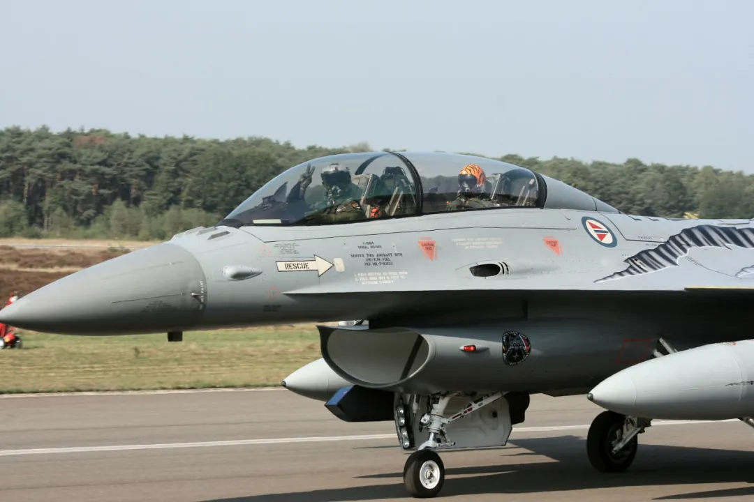 F-16 Hydrazine Emergency Power Unit (EPU) – Functionality, Risks, and ...