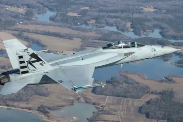 F-16 Conformal Fuel Tanks: Enhancing Range and Combat Effectiveness ...