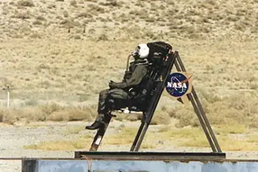 F/A-18 Ejection Seat - Bolt Flight