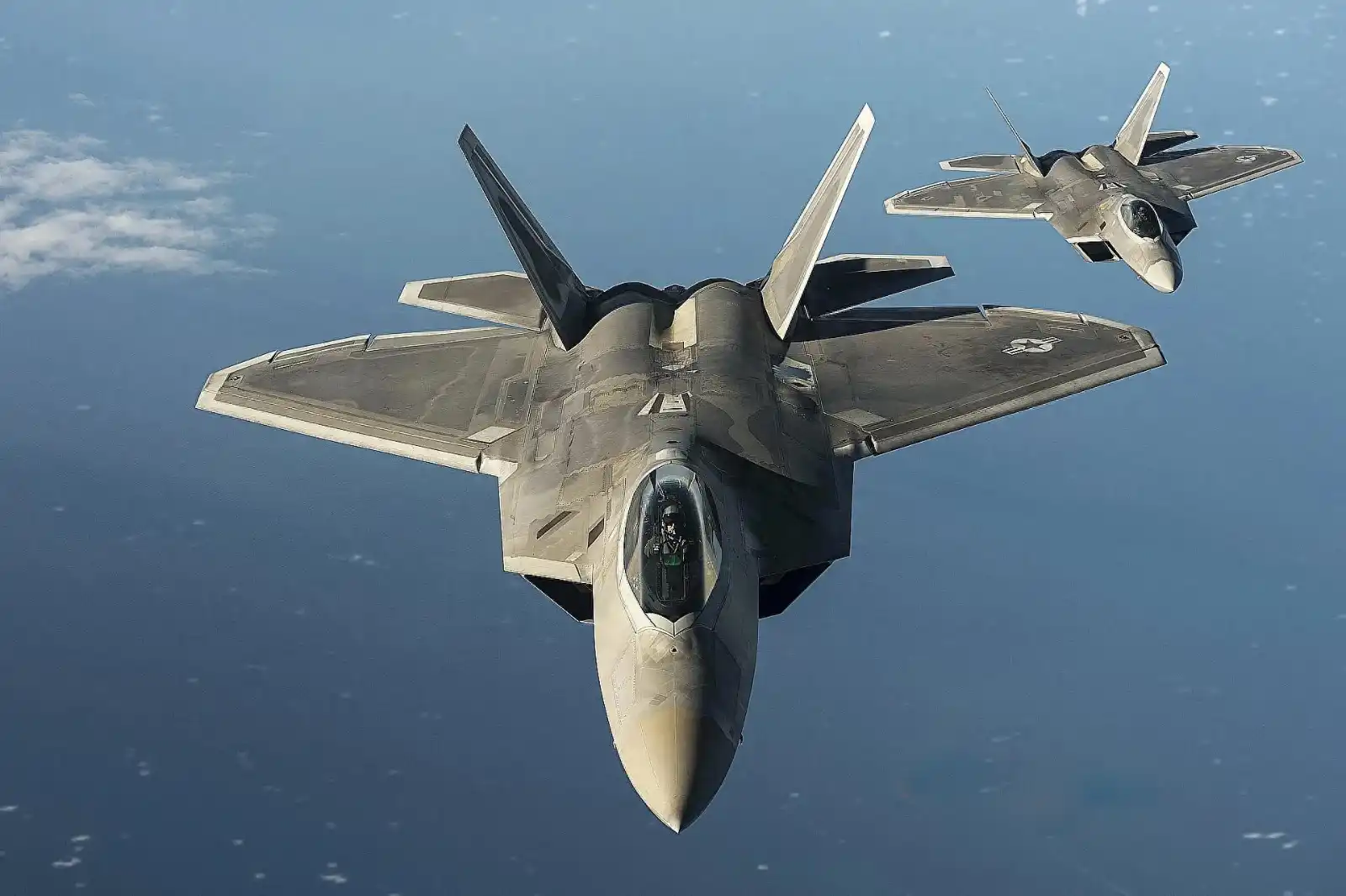 F-22 Raptor Background: A Technological Leap in Air Superiority - Bolt ...
